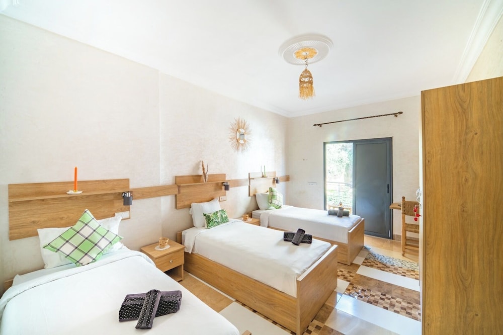 Spacious 5-bed Apartment With Rooftop & Courtyard Near Imouran Beach - Taghazout