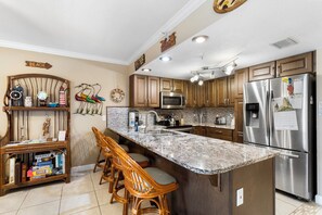 🌅 Spacious 2-Bedroom Corner Condo with Wraparound Balcony & Dual Water ...