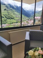 Televisor de ecrã plano de 32 polegadas com canais via satélite 