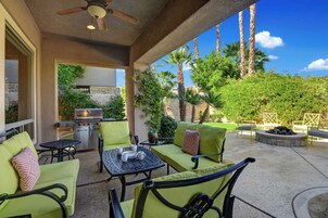 Casa (Multiple Bedrooms) | Parte interna