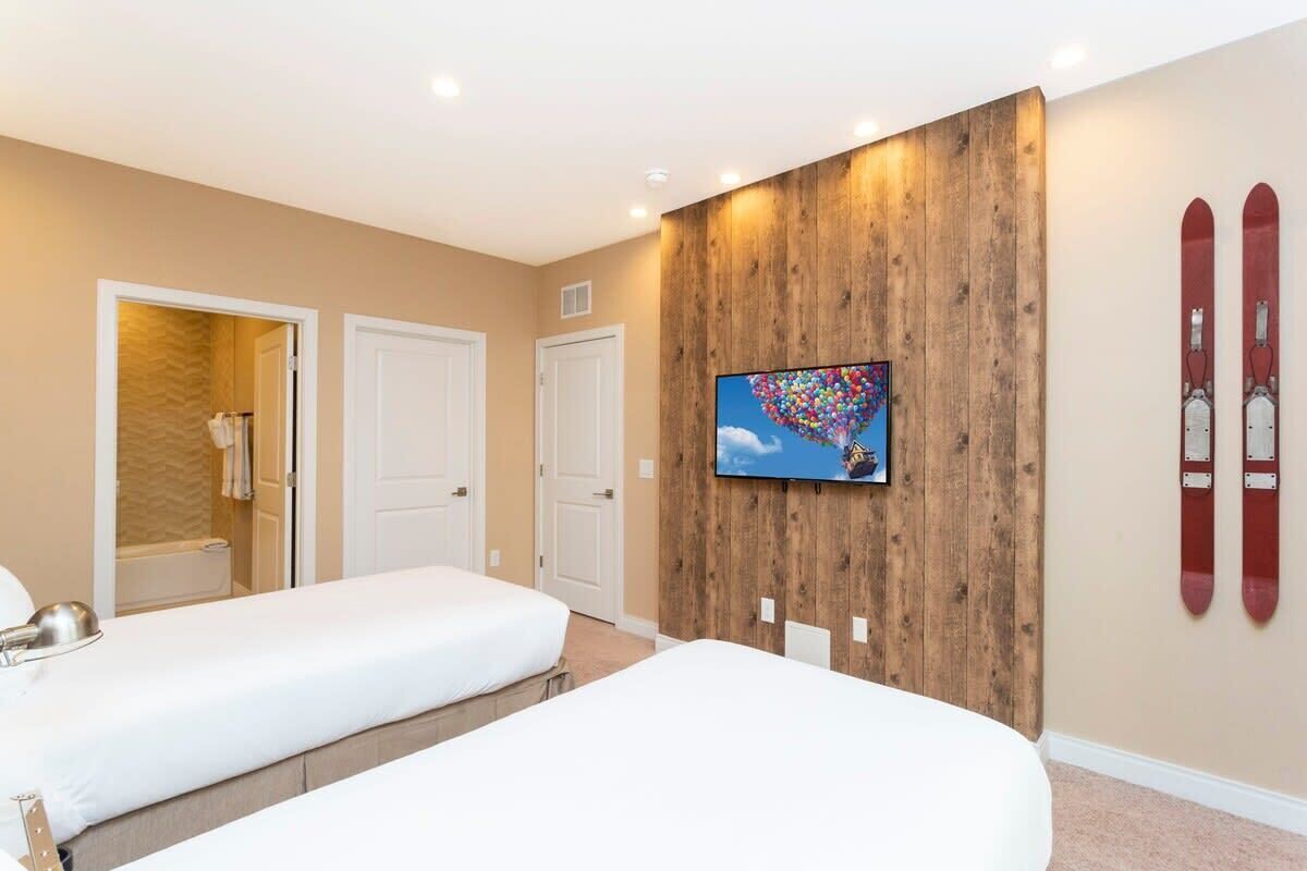 Casa | 4 quartos, cofre no quarto, com decoração personalizada 