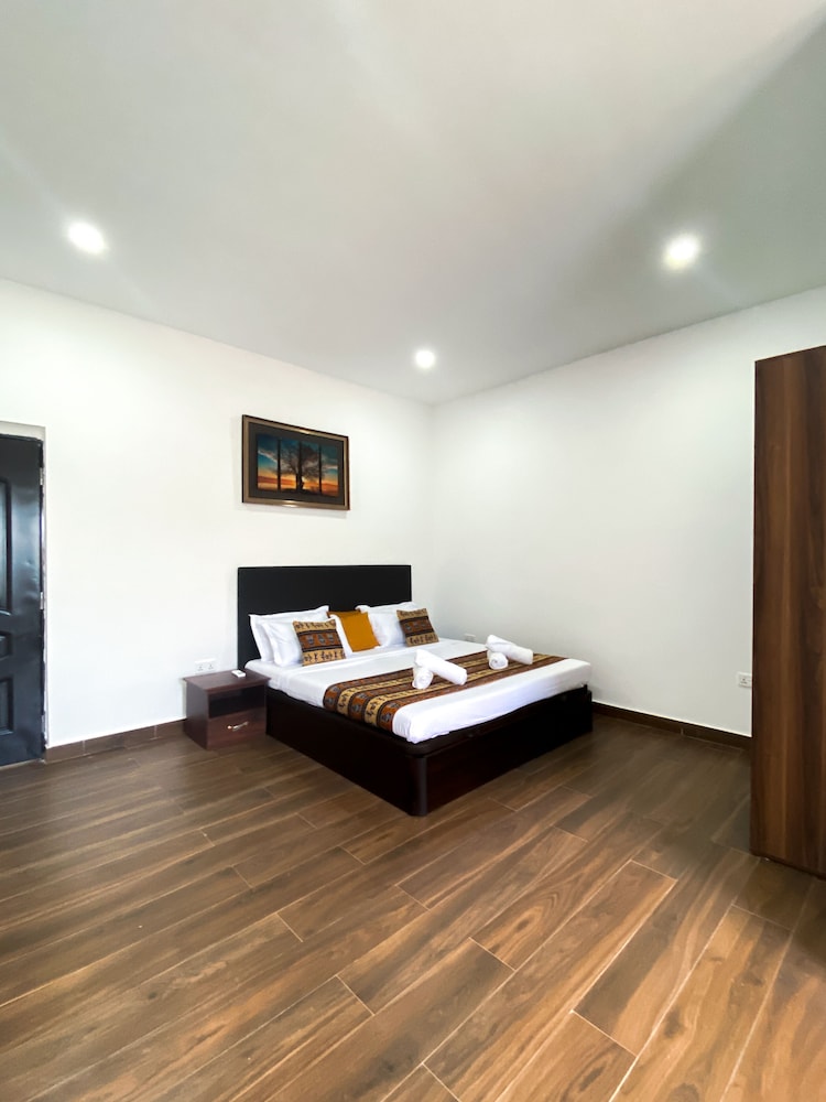 Cozy & Spacious 2bd Apt W/queenbeds Wifi & Netflix East Legon - Accra