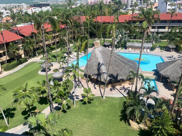 Experience The Best Of Cabo San Lucas At Our Luxurious Vacation Rental - Cabo San Lucas