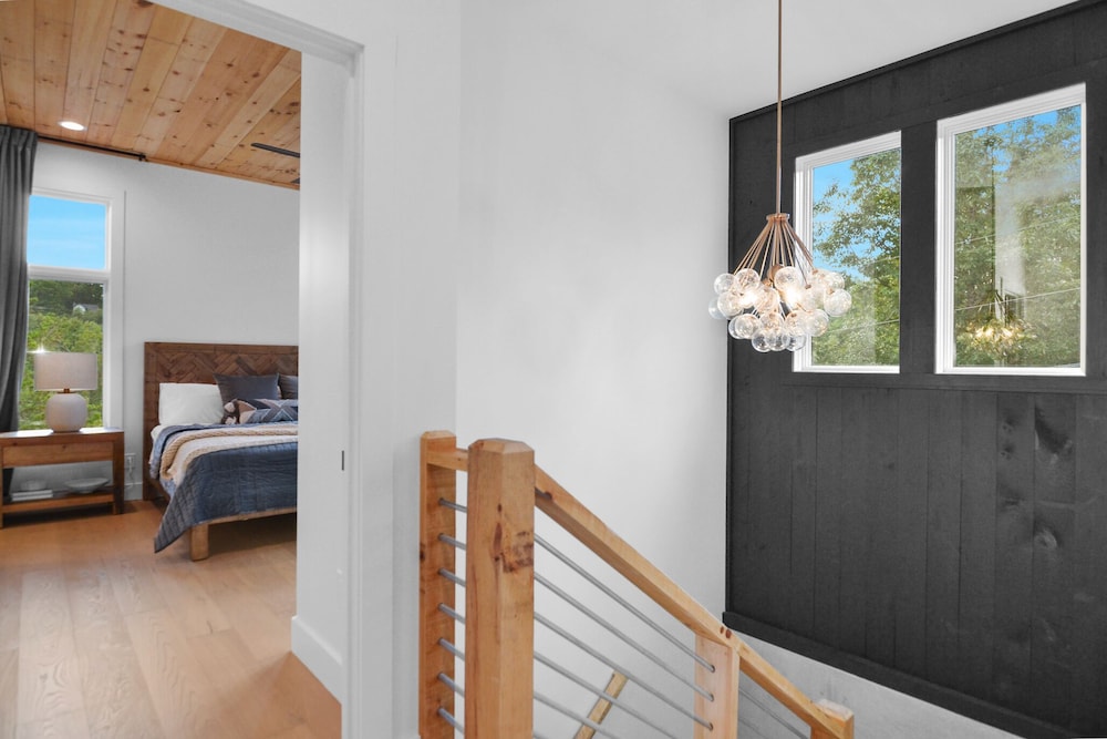 Mountain View Manor ~ Mountain Modern 5br ~ Near Downtown Blue Ridge! - Blue Ridge, GA