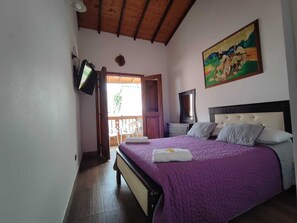 Quarto Duplo Básico | Wi-fi grátis, roupa de cama fornecida