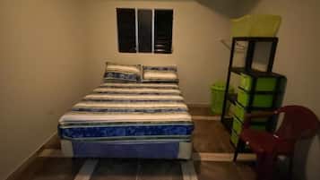 1 quarto, com mobília individualizada, Wi-fi grátis