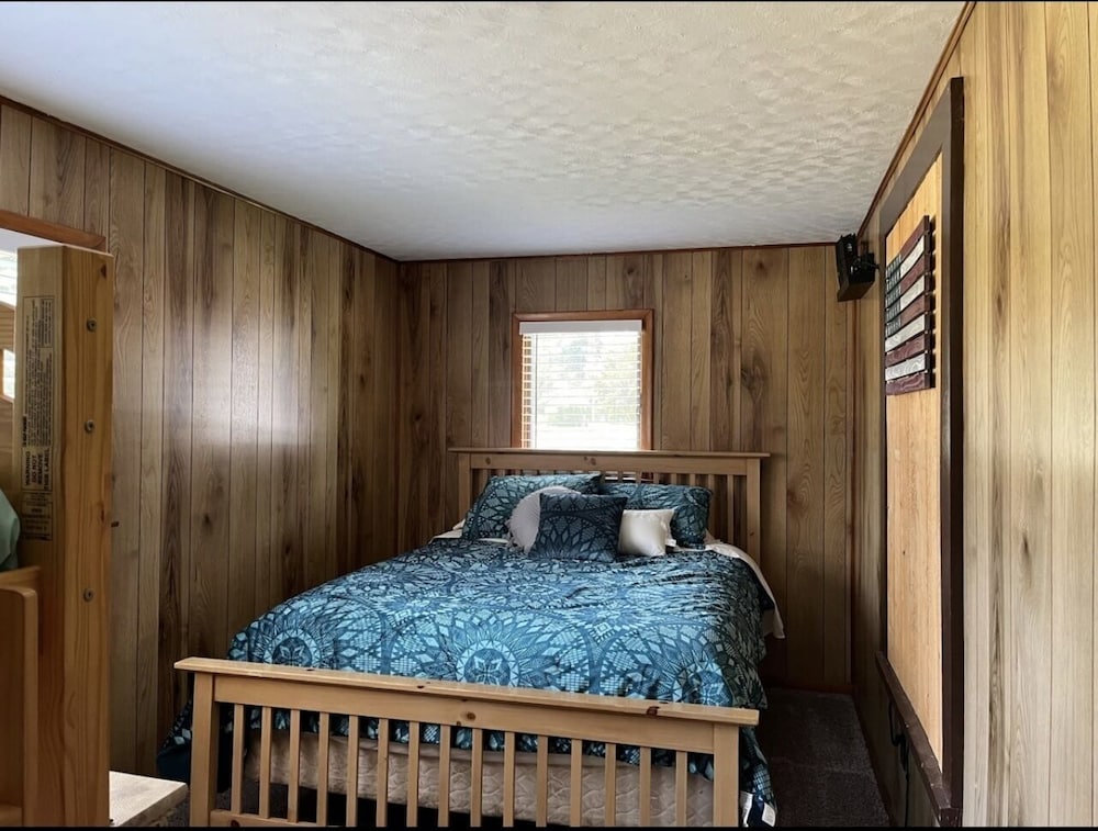 Rosko Ridge Cottage Located Minutes From Gotl And Wineries - Ohio