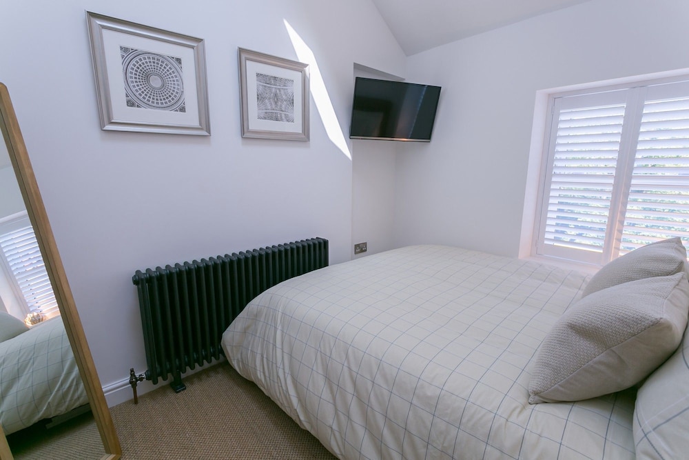 Shell Cottage - A Dog That Sleeps 4 Guests In 2 Bedrooms - メナイ・ブリッジ