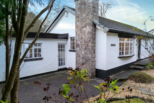 Bryn Rhosyn -  A Coastal That Sleeps 6 Guests  In 3 Bedrooms - Benllech