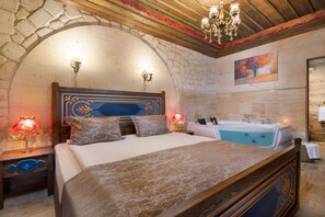 Quarto casal lua de mel | Roupas de cama premium, cofres nos quartos