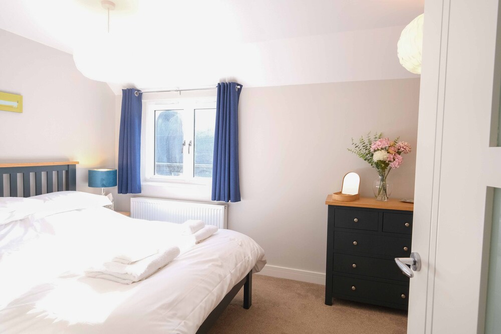 Old School Mews By The Sea. 2 Minutes Walk To The Beach. Dog Friendly! - Broadstairs