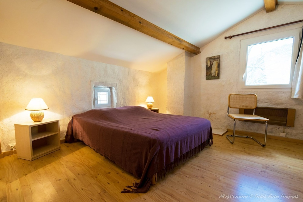 Gîte De Caractère Pour Un Séjour Inoubliable En Famille Ou Entre Amis - Ardèche