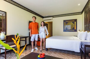 Suite Premier, 1 cama king-size, varanda | Minibar, cofre no quarto, secretária 