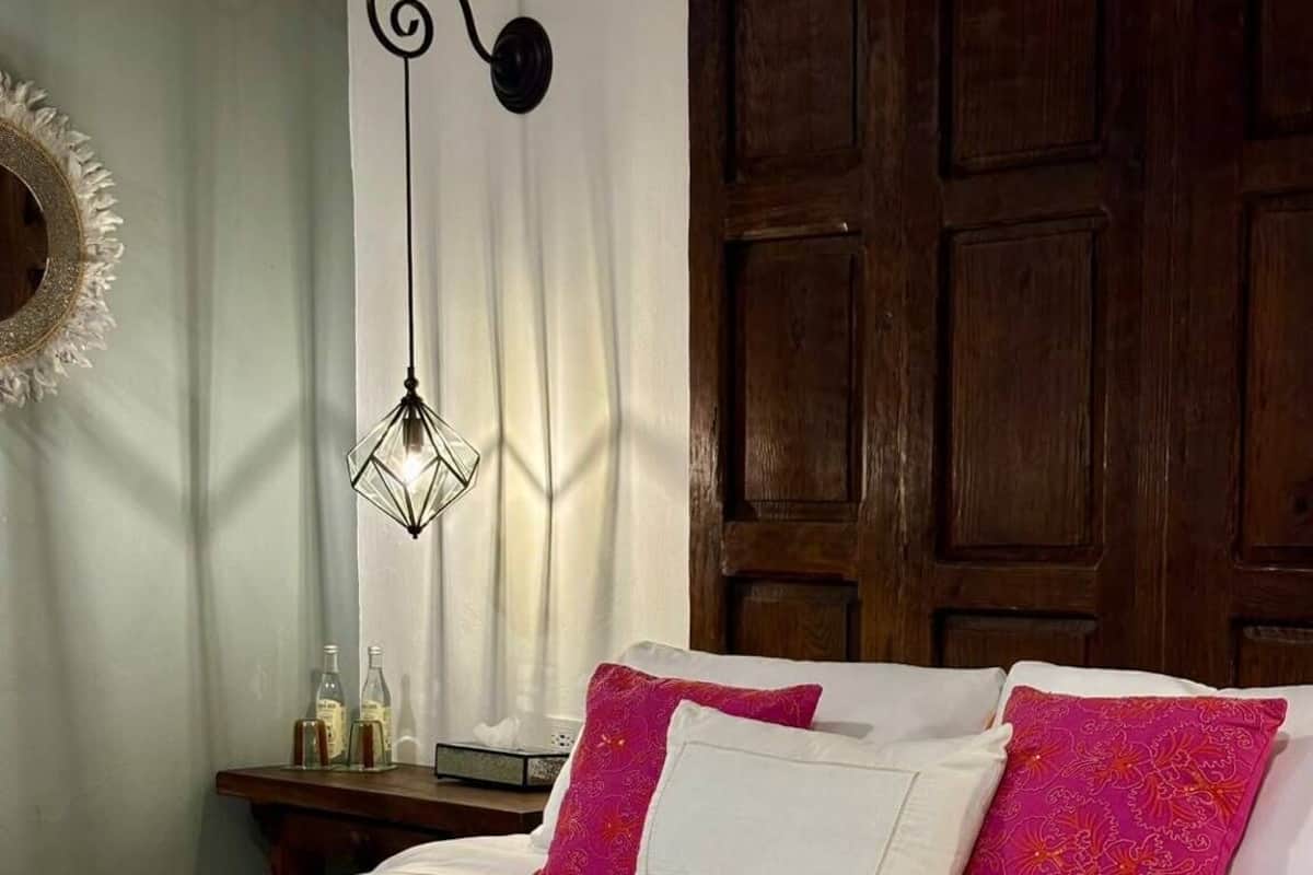 Master suite | Roupa de alta qualidade, cofre no quarto, secretária