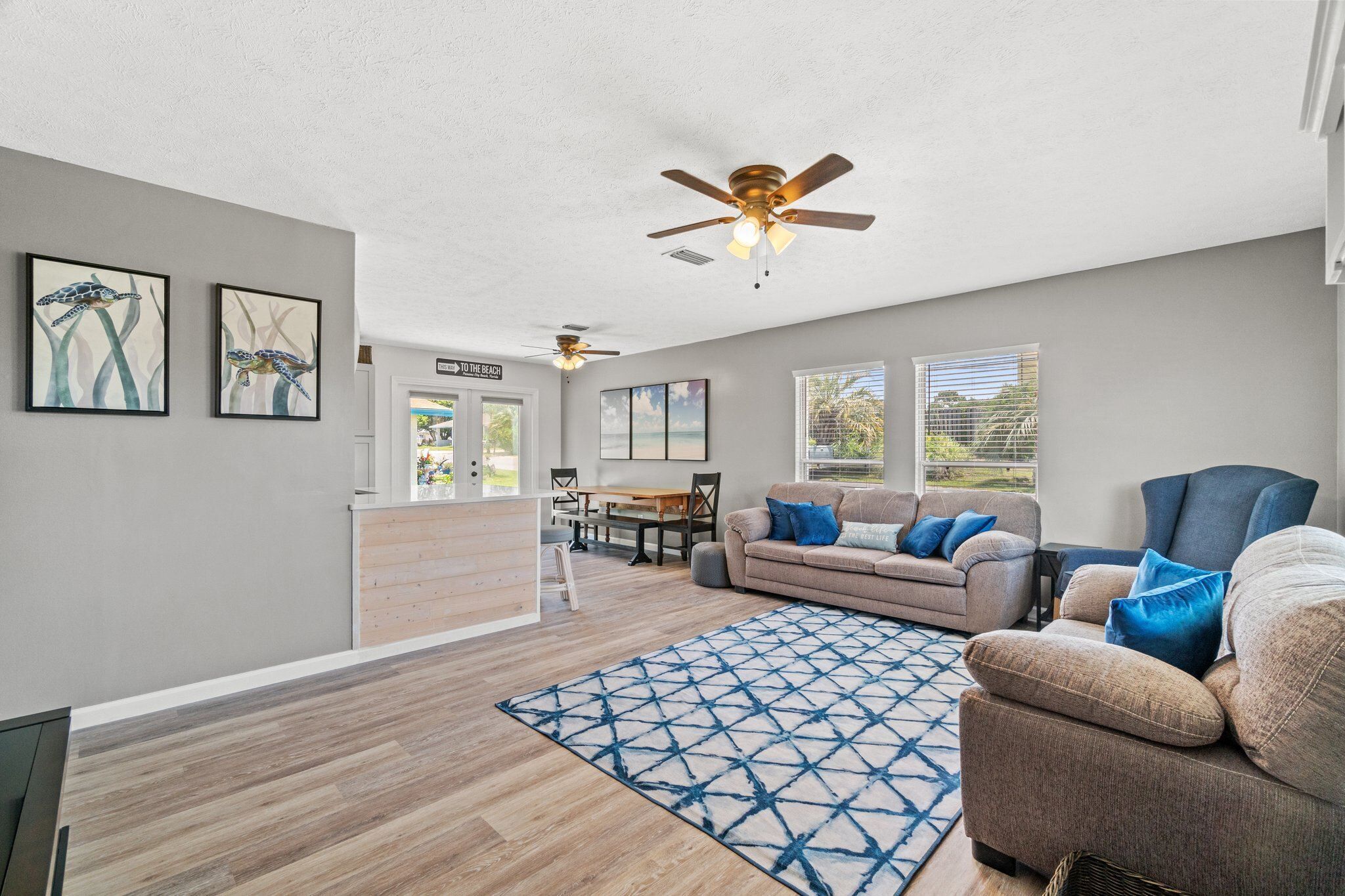 3 Bedroom 2 Bath Beach House - Laguna Beach, FL