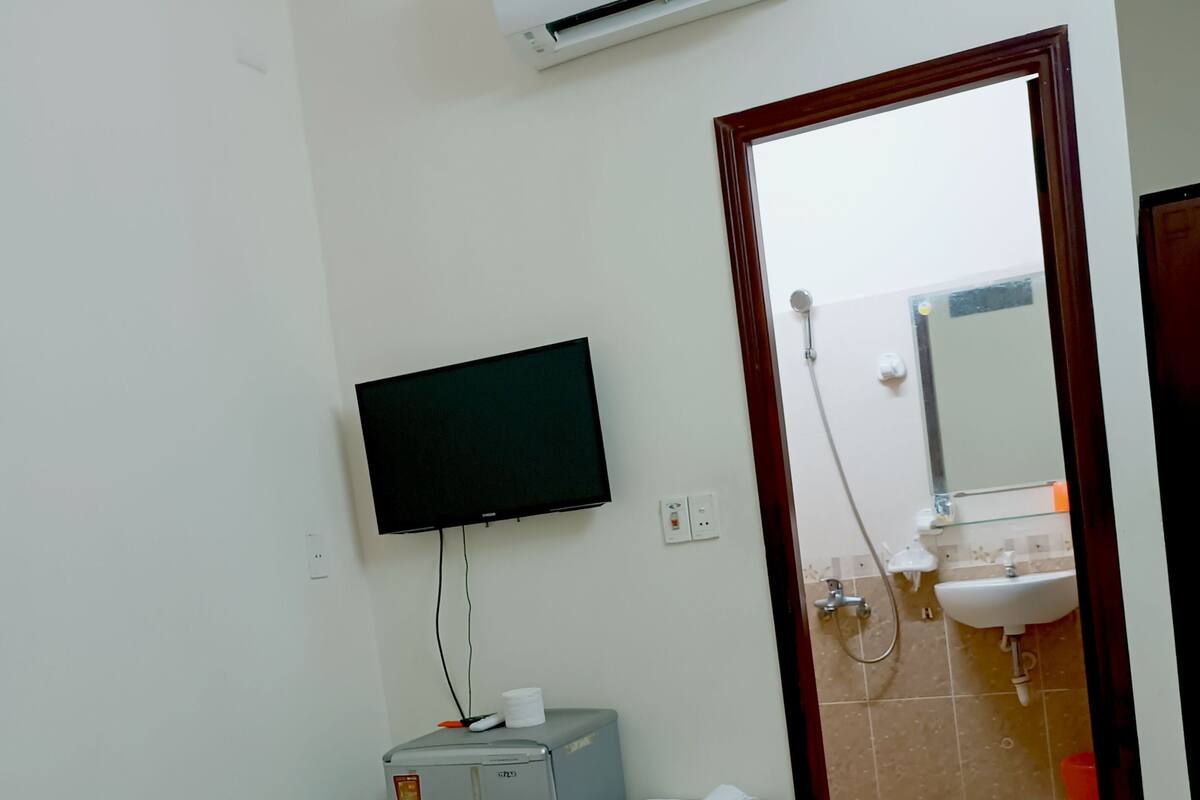 Secretária, Wi-fi grátis, roupa de cama fornecida