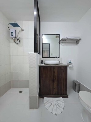 Quarto de Luxo, 1 cama king-size | Casa de banho