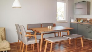 Casa | Cozinha privada | Geladeira, talheres/pratos/utensílios de cozinha