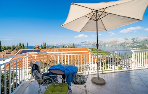 Beautiful Apartment In Cavtat With 1 Bedrooms And Wifi - Cavtat
