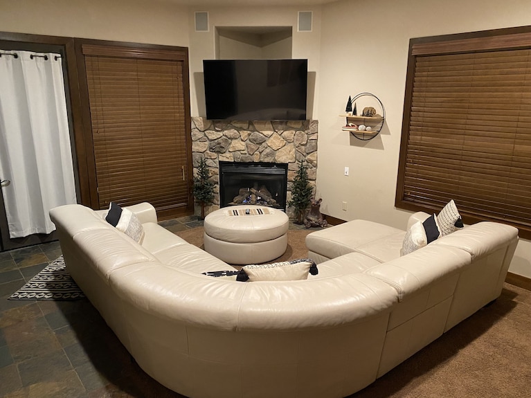 New Shaver Lake Listing! Beautiful 4 Bed 3 Bath - Shaver Lake, CA