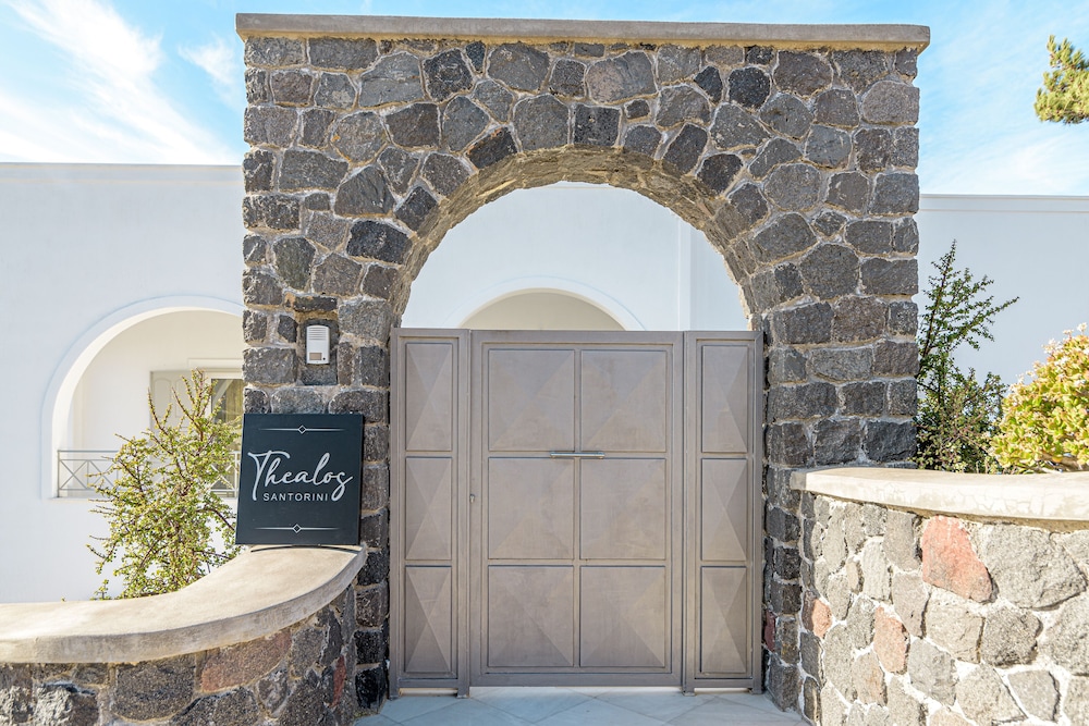 Thealos Santorini - Santorini