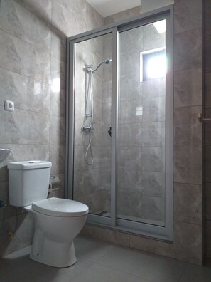 Apartamento luxo, 2 quartos, cozinha, ao lado da praia | Banheiro
