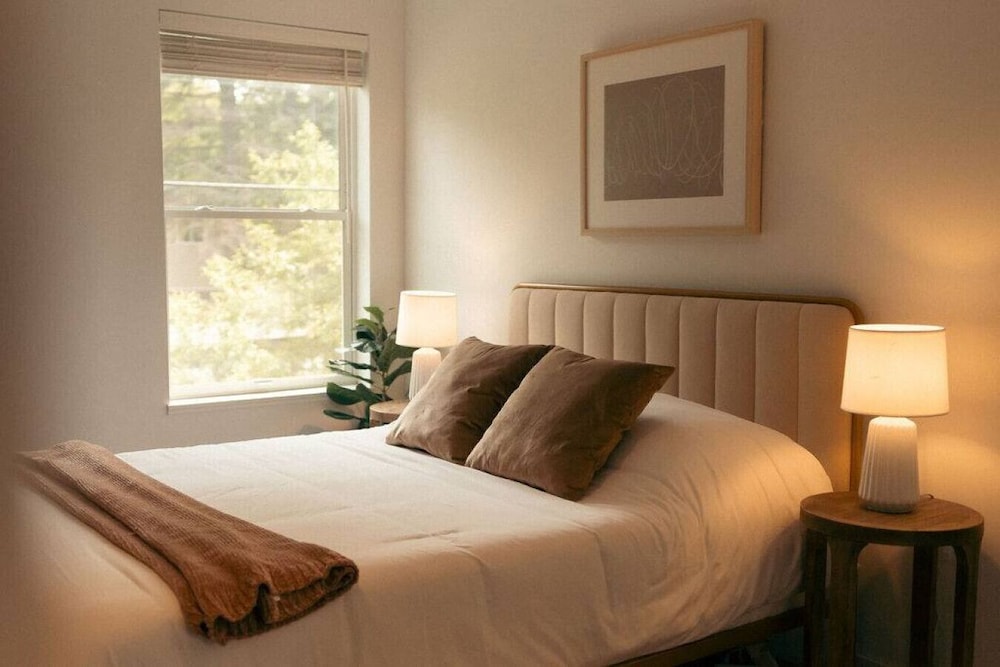 Hygge Home🌲family Retreat ☀️ Pet Friendly 🐾 Fully Fenced Yard 🌾 - Duluth, MN