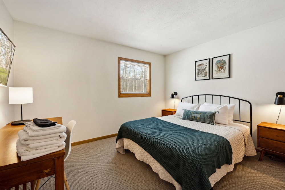 Secluded Scandanavian Cabin In Sister Bay - Sister Bay, WI