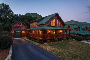 Maggie Valley Vacation Rentals, North Carolina: house rentals & more | Vrbo