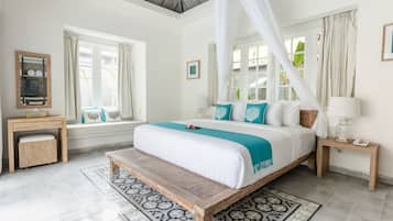 Vila, 1 quarto, piscina particular (with Free Daily Afternoon Tea) | 1 quarto, frigobar, cofres nos quartos, escrivaninha