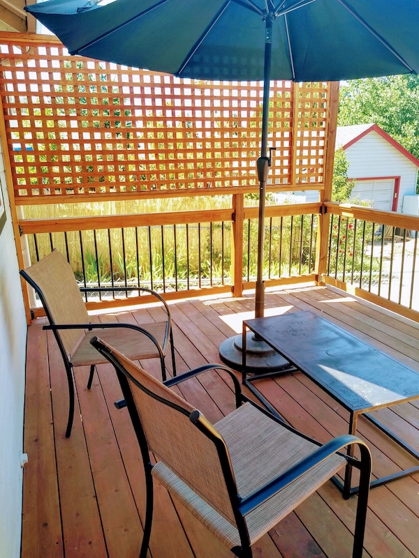 Efficient, Clean, Pet-friendly 2 Bed\/bath Cottage - Medford, OR