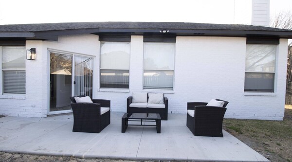 Cozy Home In A Quiet Neighborhood 15 Mins From Dfw Airport - Flower Mound, TX