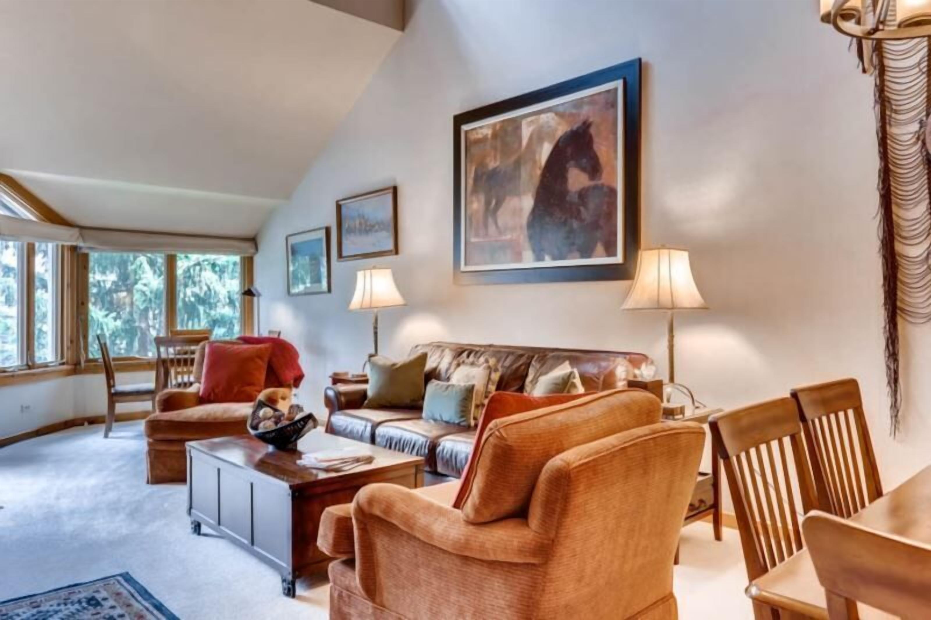 Kiva 325 - 2 Bedroom Plus Loft Residence - Avon, CO