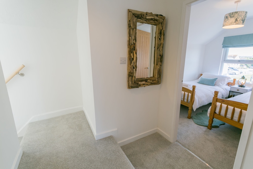 Y Bwthyn - A Dog That Sleeps 6 Guests In 3 Bedrooms - Rhosneigr