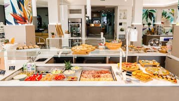 Pequeno-almoço tipo buffet diário incluído