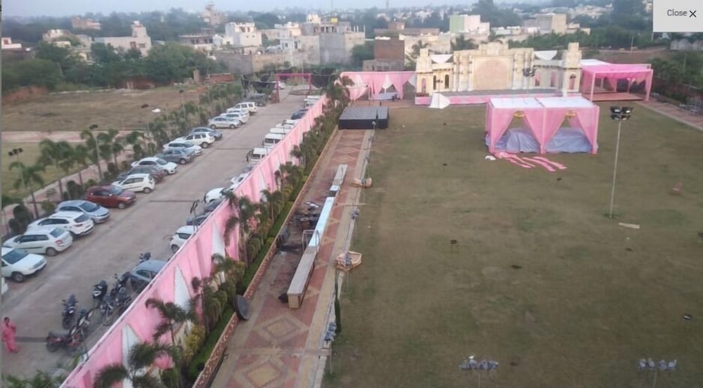 Nakshatra Resort & Garden - Shivpuri
