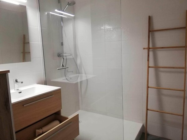 Studio Calme Et Ensoleillé Avec Terrasse, à 5 Min Du Téléphérique, Des Boutiques - Pic du Midi