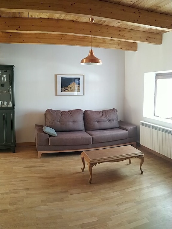 Casa Rural En Pueblo Tranquilo Cerca De Bardenas Reales - Navarra