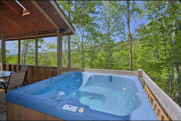 Bears, hiking, golf, Gatlinburg, skiing & more! Reviews, Deals & Photos ...