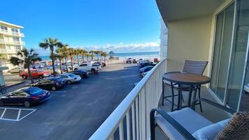 Quarto Familiar, cozinha, vista para o oceano | Varanda