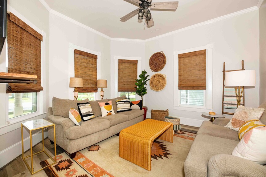 Boho Bungalow In Houston Heights - Houston, TX