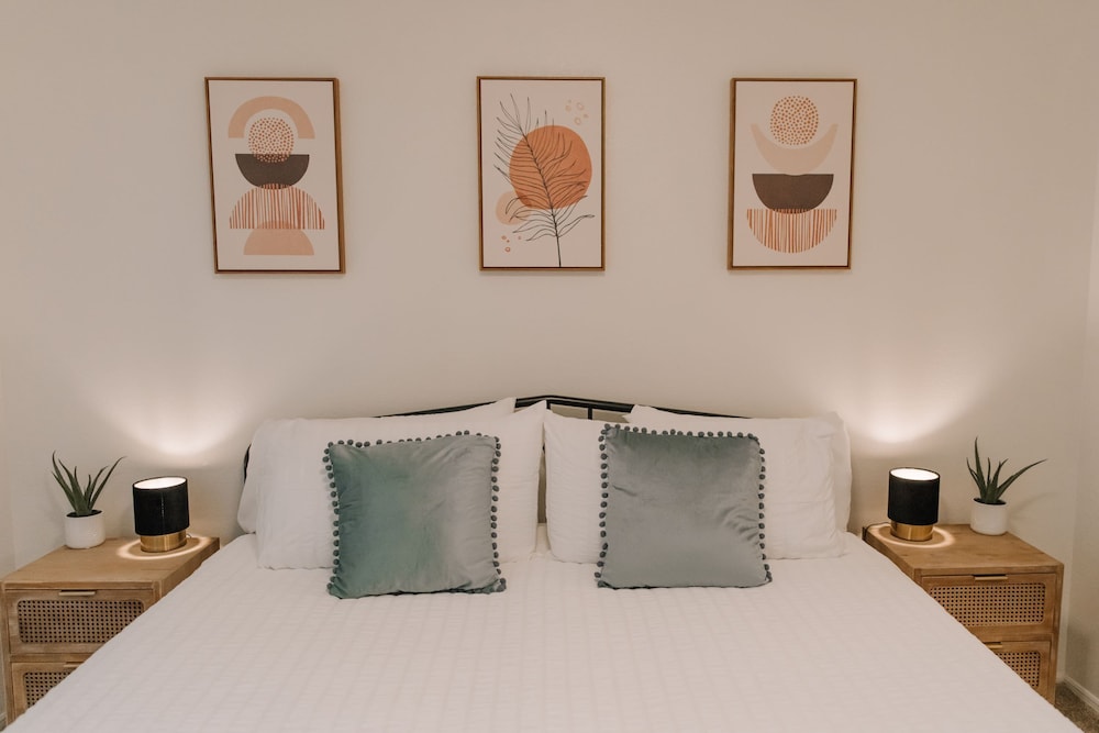 Cozy Apartment With Hot Tub/pool Only Minutes From Canyons! - Alpine, UT