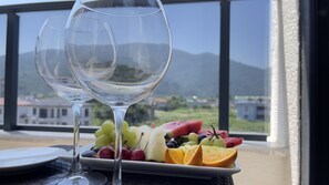 Quarto clássico, vista para a montanha | Área de estar