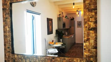 Apartamento tradicional | Cozinha privada | Geladeira, micro-ondas, cooktop, lava-louças