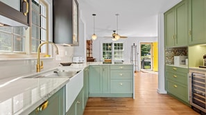 Casa, várias camas (Shinnecock Cottage Chic) | Cozinha privada