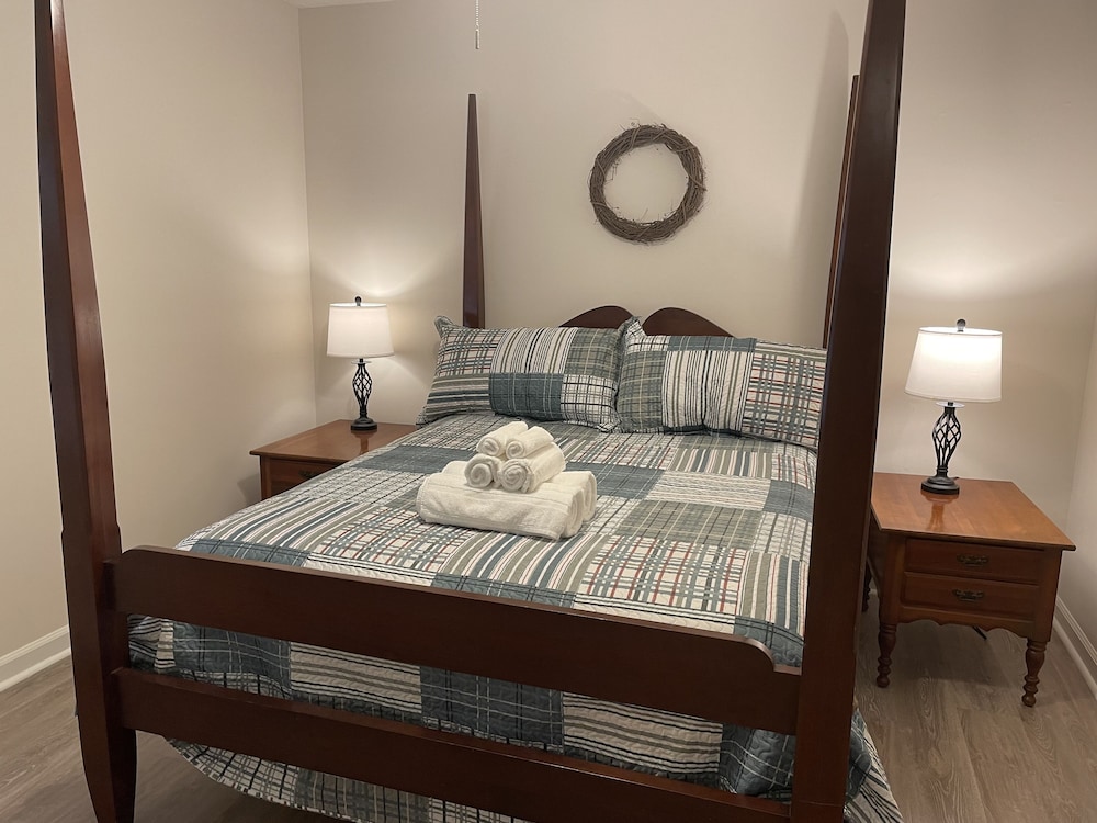 Handicapped Friendly In Dahlonega - Dahlonega, GA