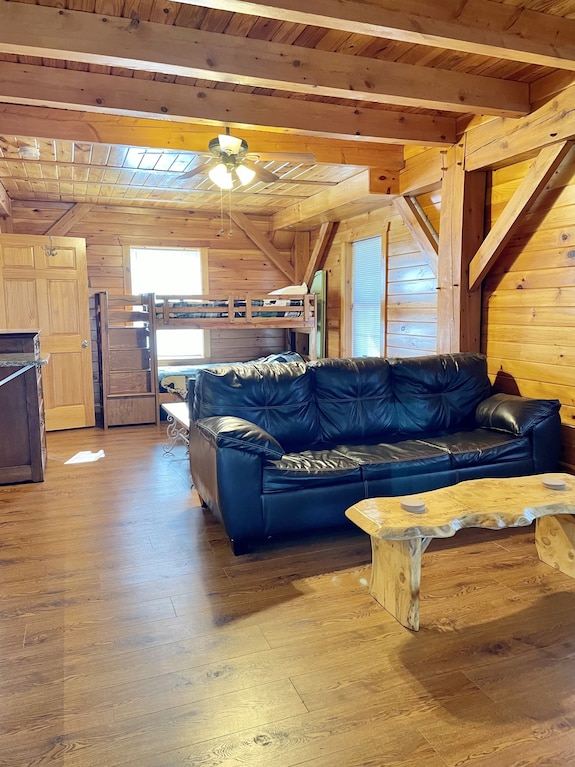 Salmon River Waterfront Lodge W/ Soothing Hot Tub - New York