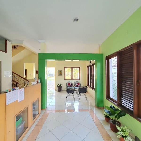 Candi Panggung Family Guest House Syariah - Malang