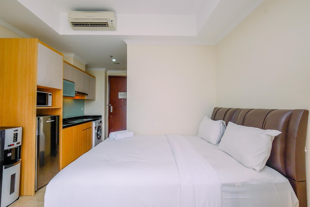 Best Deal And Comfy Studio At Menteng Park Apartment - Jakarta