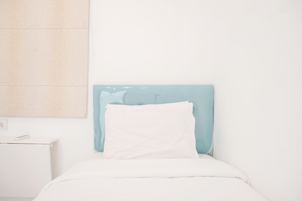 Homey And High Floor 2br At Sky House Bsd Apartment - Jakarta